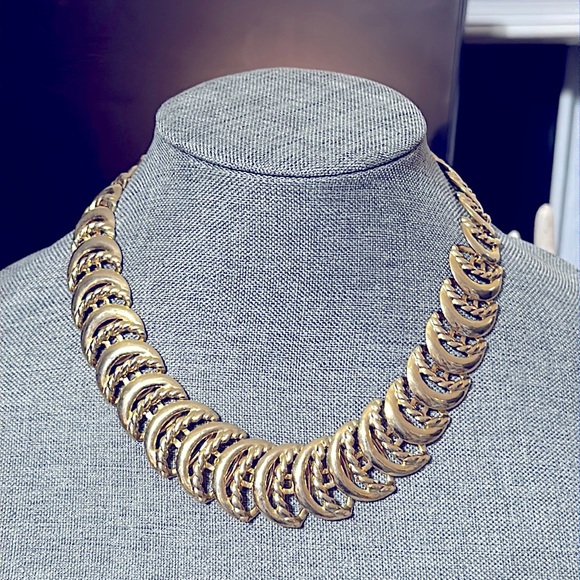 Jewelry | Vintage Designer Couture Gold Metal Graduated Collar Necklace ...